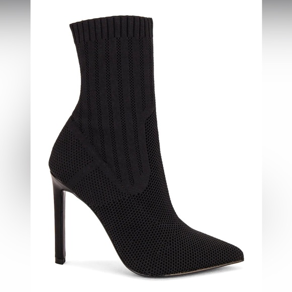 Steve Madden | Shoes | Steve Madden Discreet Boot In Black | Poshmark